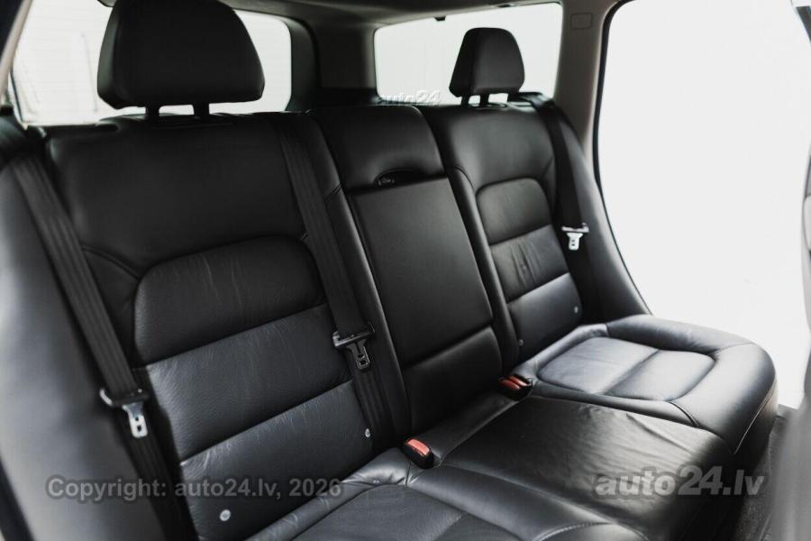 Melns Volvo V70 2014 Tallina, ar dzinēja tilpumu 2.00 L un nobraukumu 251 tūkst. km par 7990 €, foto 21 vietnē AUTOMOTO.COM.LV