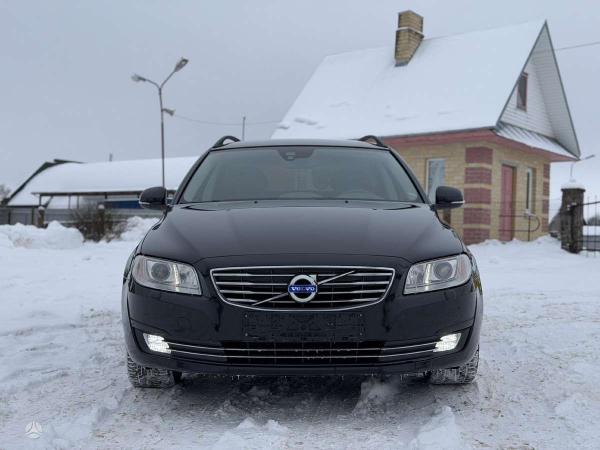 Black Volvo V70 2014 in Utena, with an engine capacity of 1.98 L and mileage of 258 thousand km for 8750 €, photo 2 on AUTOMOTO.COM.LV