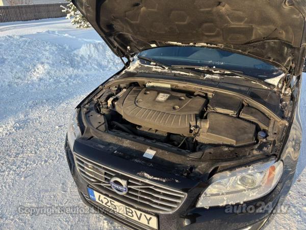 Black Volvo V70 2014 in Tallinn, with an engine capacity of 2.40 L and mileage of 221 thousand km for 8500 €, photo 6 on AUTOMOTO.COM.LV