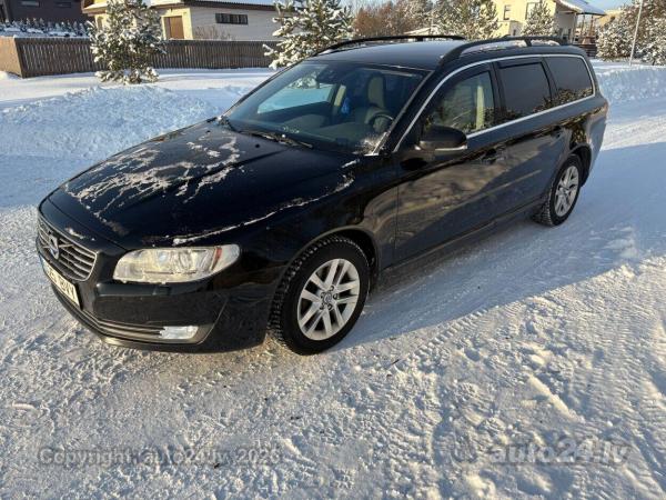 Black Volvo V70 2014 in Tallinn, with an engine capacity of 2.40 L and mileage of 221 thousand km for 8500 €, photo 7 on AUTOMOTO.COM.LV