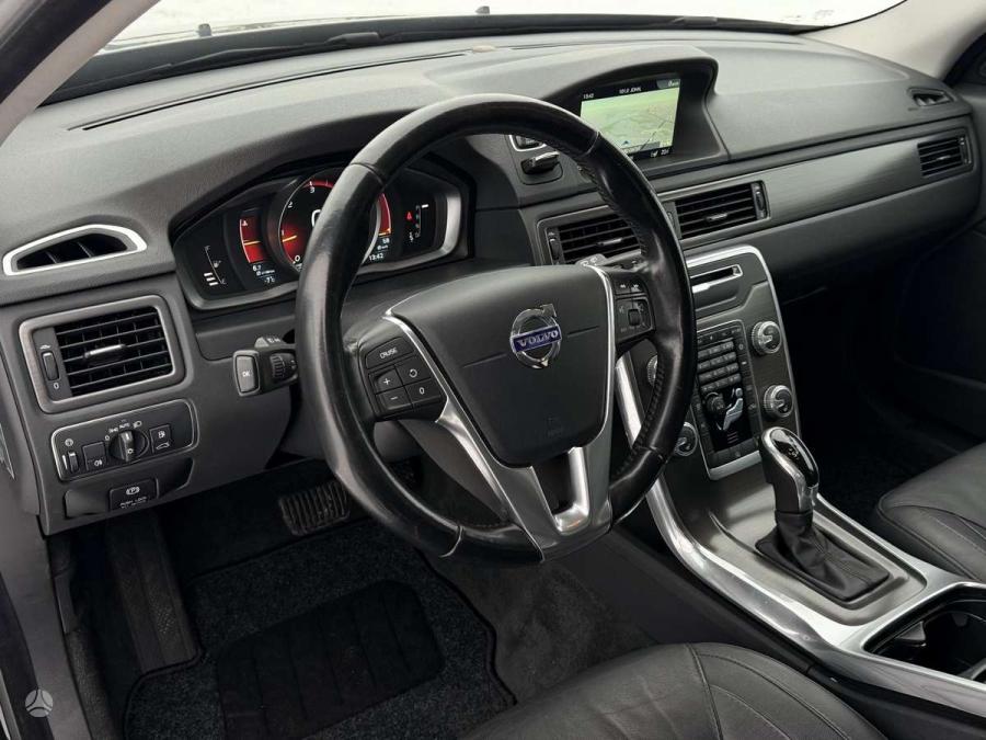 Melns Volvo V70 2014 Utena, ar dzinēja tilpumu 1.98 L un nobraukumu 258 tūkst. km par 8700 €, foto 18 vietnē AUTOMOTO.COM.LV
