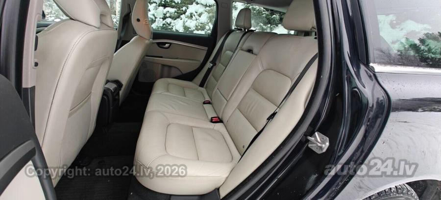 Black Volvo V70 2014 in Paide, with an engine capacity of 2.00 L and mileage of 188 thousand km for 8490 €, photo 16 on AUTOMOTO.COM.LV