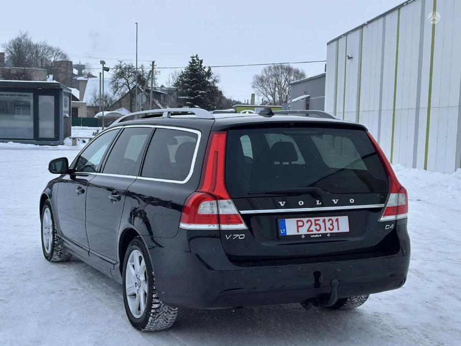 Melns Volvo V70 2014 Raseiniai, ar dzinēja tilpumu 1.98 L un nobraukumu 284 tūkst. km par 6599 €, foto 10 vietnē AUTOMOTO.COM.LV