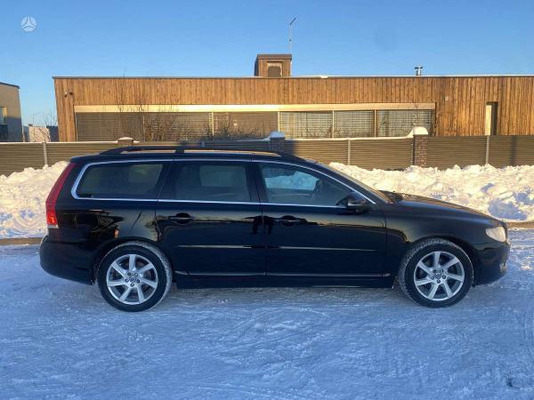 Melns Volvo V70 2014 Šauļi, ar dzinēja tilpumu 1.98 L un nobraukumu 263 tūkst. km par 8650 €, foto 3 vietnē AUTOMOTO.COM.LV