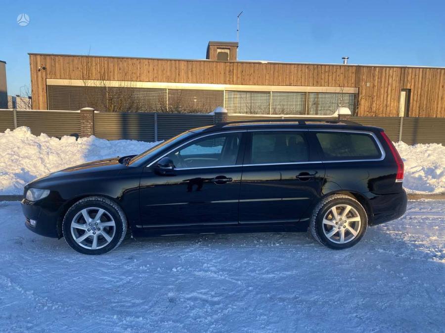 Melns Volvo V70 2014 Šauļi, ar dzinēja tilpumu 1.98 L un nobraukumu 263 tūkst. km par 8650 €, foto 11 vietnē AUTOMOTO.COM.LV