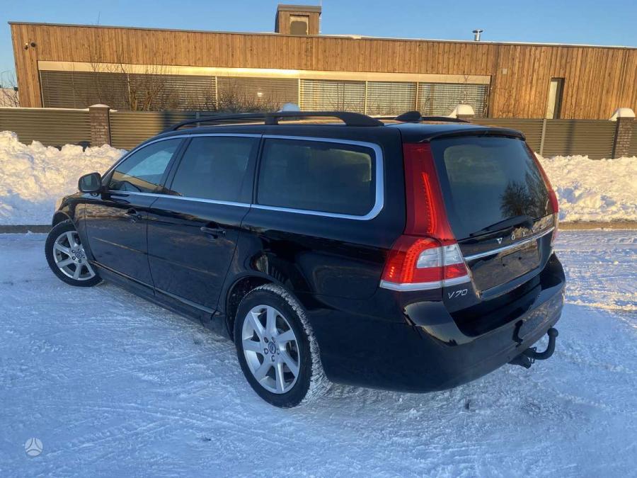 Melns Volvo V70 2014 Šauļi, ar dzinēja tilpumu 1.98 L un nobraukumu 263 tūkst. km par 8650 €, foto 12 vietnē AUTOMOTO.COM.LV