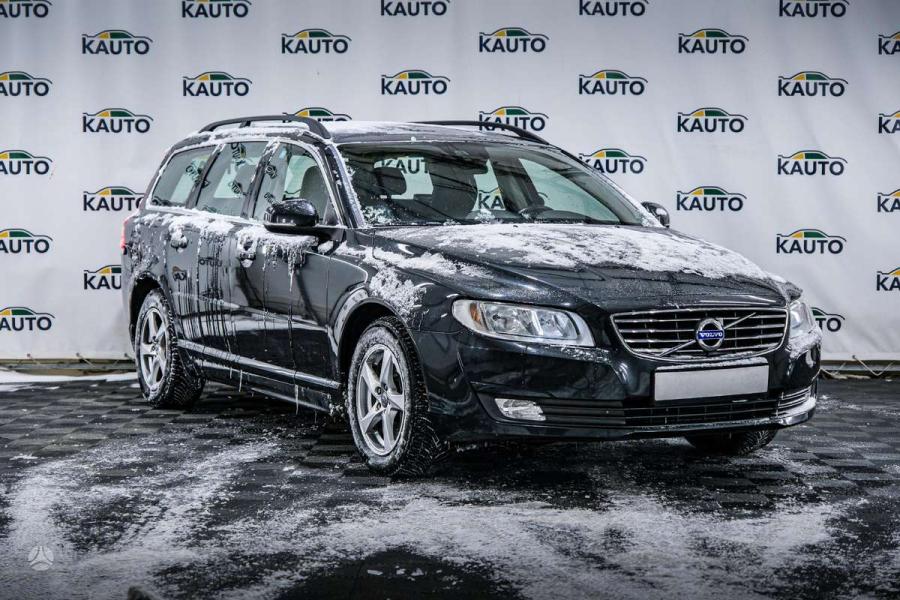 Black Volvo V70 2014 in Kaunas, with an engine capacity of 2.00 L and mileage of 271 thousand km for 8290 €, photo 2 on AUTOMOTO.COM.LV