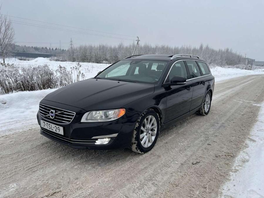 Black Volvo V70 2014 in Kaunas, with an engine capacity of 1.56 L and mileage of 285 thousand km for 7150 €, photo 1 on AUTOMOTO.COM.LV