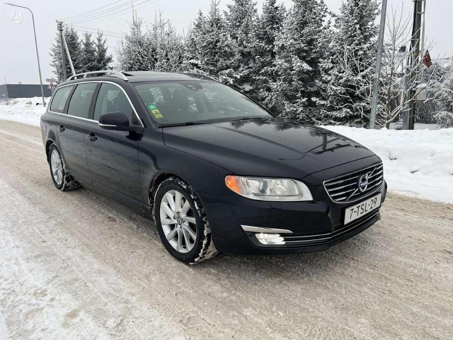 Black Volvo V70 2014 in Kaunas, with an engine capacity of 1.56 L and mileage of 285 thousand km for 7150 €, photo 2 on AUTOMOTO.COM.LV