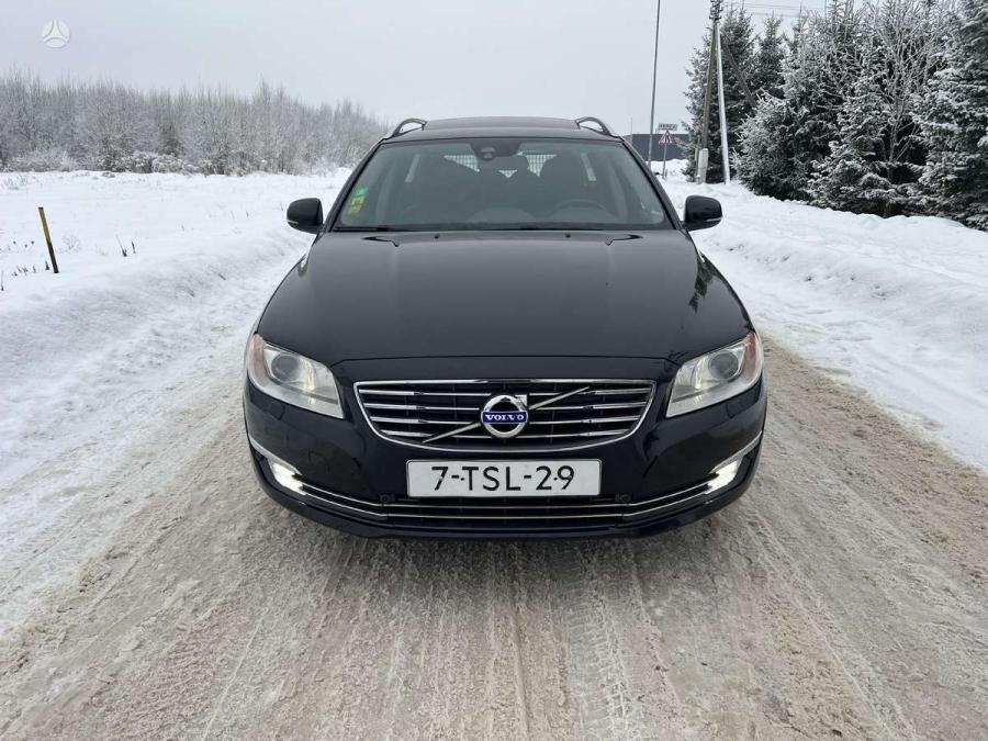 Black Volvo V70 2014 in Kaunas, with an engine capacity of 1.56 L and mileage of 285 thousand km for 7150 €, photo 4 on AUTOMOTO.COM.LV