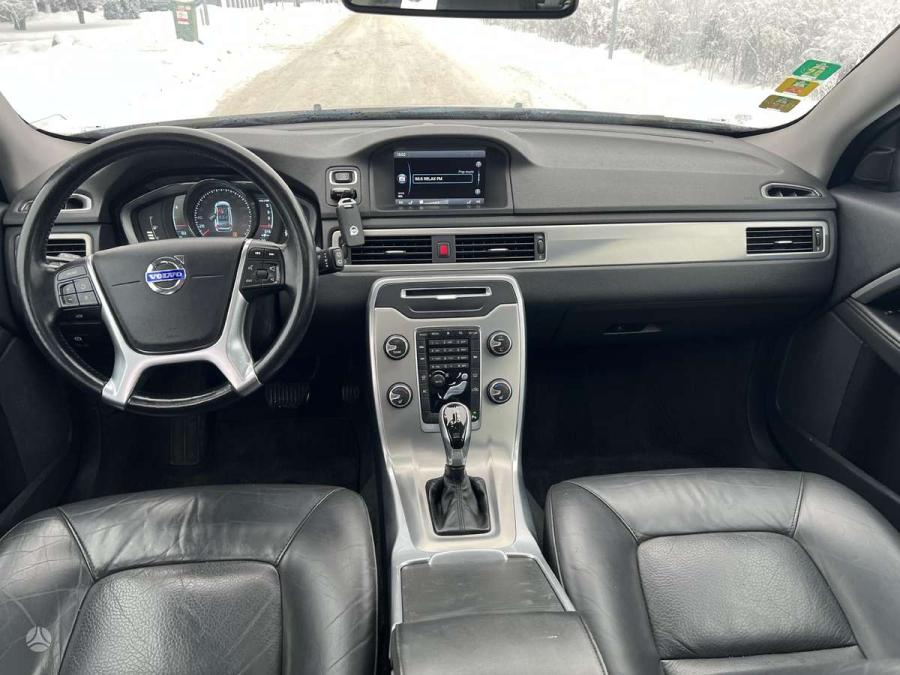 Black Volvo V70 2014 in Kaunas, with an engine capacity of 1.56 L and mileage of 285 thousand km for 7150 €, photo 13 on AUTOMOTO.COM.LV