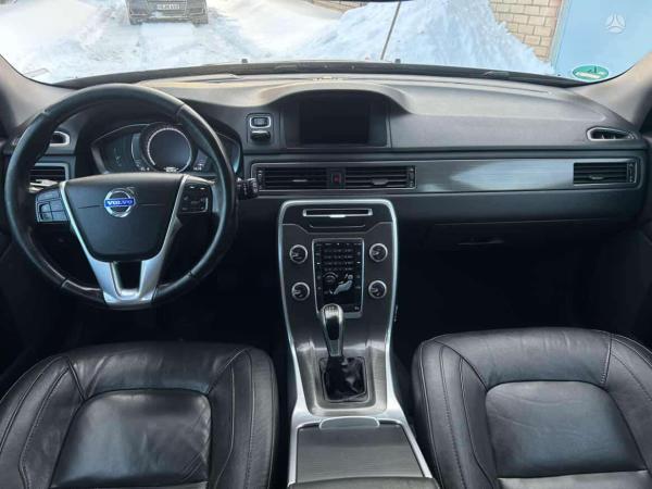 Melns Volvo V70 2014 Raseiniai, ar dzinēja tilpumu 1.97 L un nobraukumu 303 tūkst. km par 6600 €, foto 3 vietnē AUTOMOTO.COM.LV