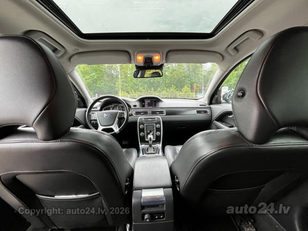 Melns Volvo V70 2014 Tallina, ar dzinēja tilpumu 2.00 L un nobraukumu 214 tūkst. km par 8422 €, foto 4 vietnē AUTOMOTO.COM.LV
