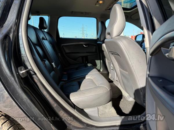 Melns Volvo V70 2014 Tartu, ar dzinēja tilpumu 2.00 L un nobraukumu 241 tūkst. km par 8200 €, foto 9 vietnē AUTOMOTO.COM.LV