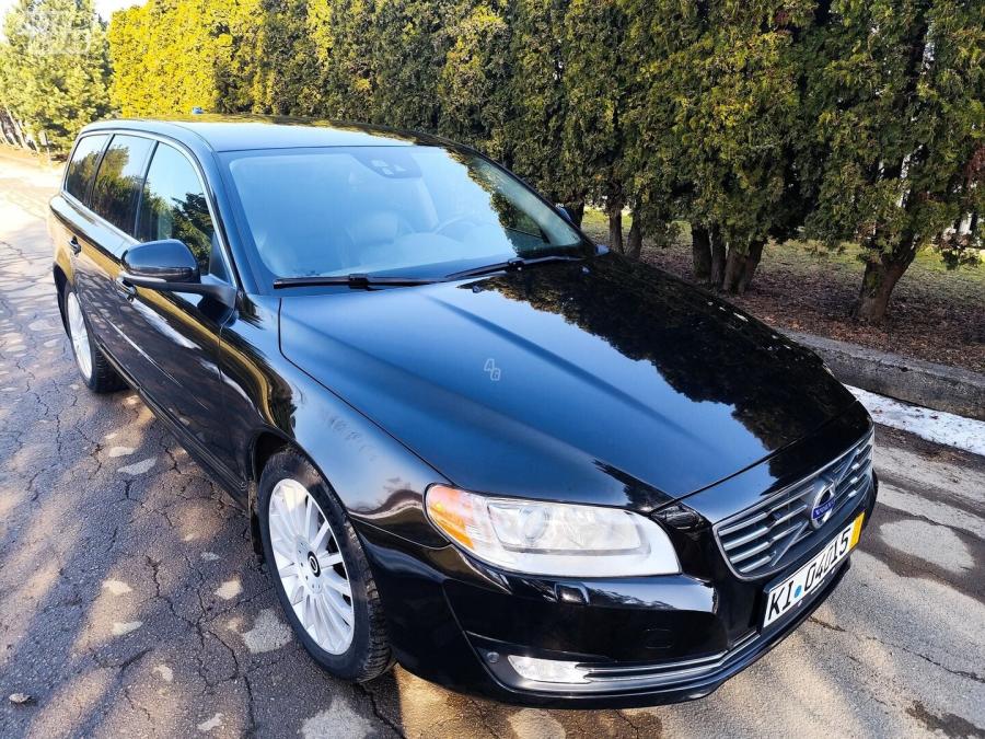 Melns Volvo V70 2014 Mažeikiai, ar dzinēja tilpumu 2.00 L un nobraukumu 229 tūkst. km par 7200 €, foto 4 vietnē AUTOMOTO.COM.LV