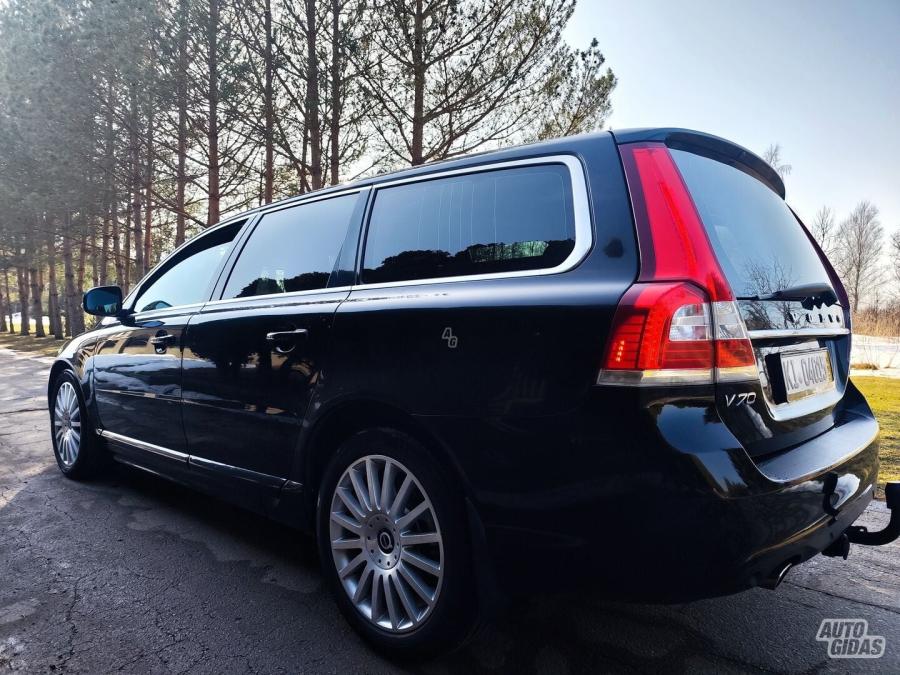 Melns Volvo V70 2014 Mažeikiai, ar dzinēja tilpumu 2.00 L un nobraukumu 229 tūkst. km par 7200 €, foto 8 vietnē AUTOMOTO.COM.LV
