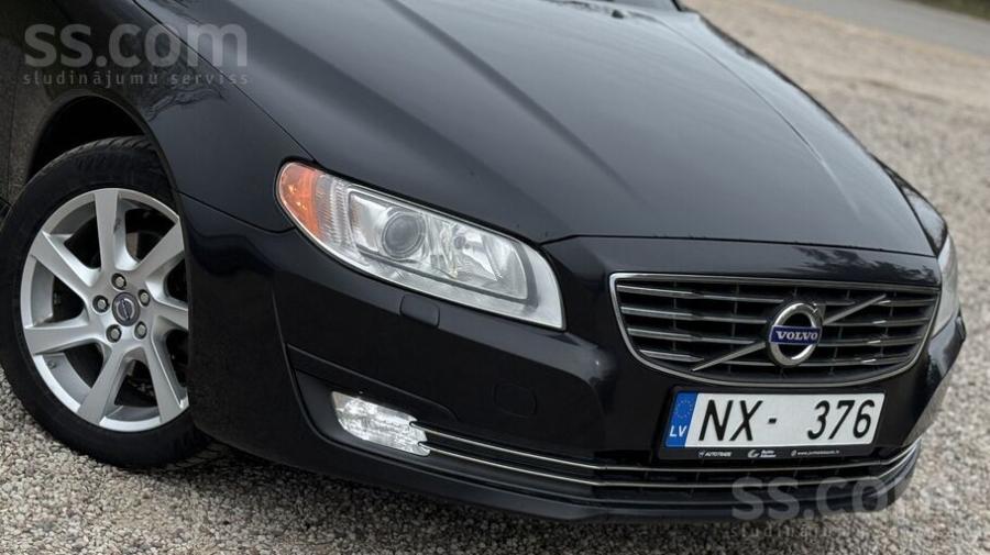 Black Volvo V70 2014 in Jurmala, with an engine capacity of 2.00 L and mileage of 0 thousand km for 5950 €, photo 11 on AUTOMOTO.COM.LV