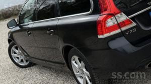 Black Volvo V70 2014 in Jurmala, with an engine capacity of 2.00 L and mileage of 0 thousand km for 5950 €, photo 14 on AUTOMOTO.COM.LV