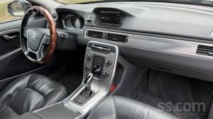 Black Volvo V70 2014 in Jurmala, with an engine capacity of 2.00 L and mileage of 0 thousand km for 5950 €, photo 18 on AUTOMOTO.COM.LV