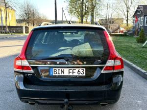 Black Volvo V70 2014 in Kaunas, with an engine capacity of 2.00 L and mileage of 302 thousand km for 6250 €, photo 6 on AUTOMOTO.COM.LV