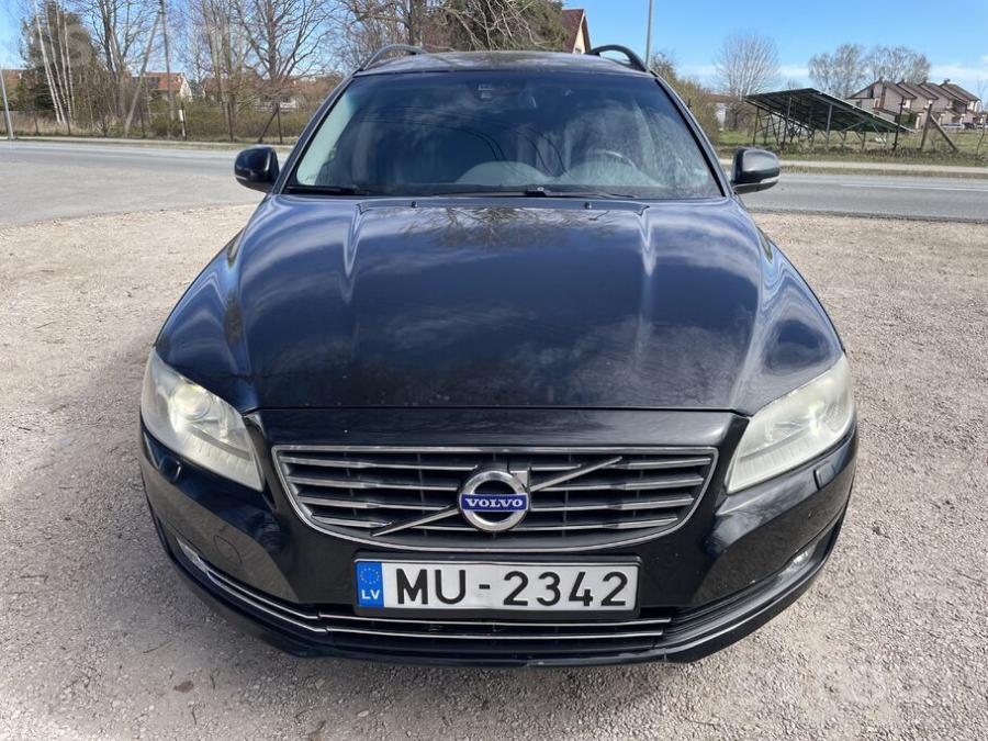 Melns Volvo V70 2014 Rīga, ar dzinēja tilpumu 2.00 L un nobraukumu 259 tūkst. km par 7290 €, foto 9 vietnē AUTOMOTO.COM.LV