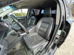 Melns Volvo V70 2014 Rīga, ar dzinēja tilpumu 2.00 L un nobraukumu 259 tūkst. km par 7290 €, foto 12 vietnē AUTOMOTO.COM.LV