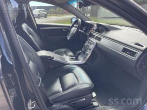 Melns Volvo V70 2014 Rīga, ar dzinēja tilpumu 2.00 L un nobraukumu 259 tūkst. km par 7290 €, foto 17 vietnē AUTOMOTO.COM.LV