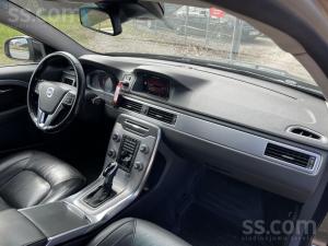 Melns Volvo V70 2014 Rīga, ar dzinēja tilpumu 2.00 L un nobraukumu 259 tūkst. km par 7290 €, foto 19 vietnē AUTOMOTO.COM.LV