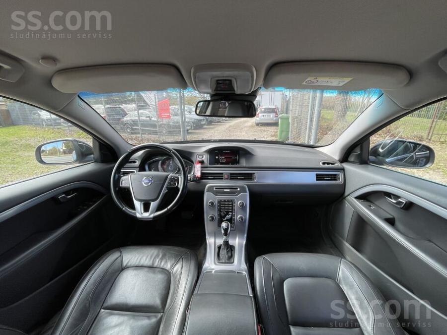 Melns Volvo V70 2014 Rīga, ar dzinēja tilpumu 2.00 L un nobraukumu 259 tūkst. km par 7290 €, foto 20 vietnē AUTOMOTO.COM.LV