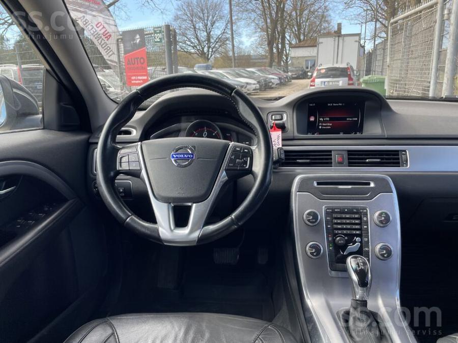 Melns Volvo V70 2014 Rīga, ar dzinēja tilpumu 2.00 L un nobraukumu 259 tūkst. km par 7290 €, foto 21 vietnē AUTOMOTO.COM.LV