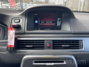 Melns Volvo V70 2014 Rīga, ar dzinēja tilpumu 2.00 L un nobraukumu 259 tūkst. km par 7290 €, foto 26 vietnē AUTOMOTO.COM.LV