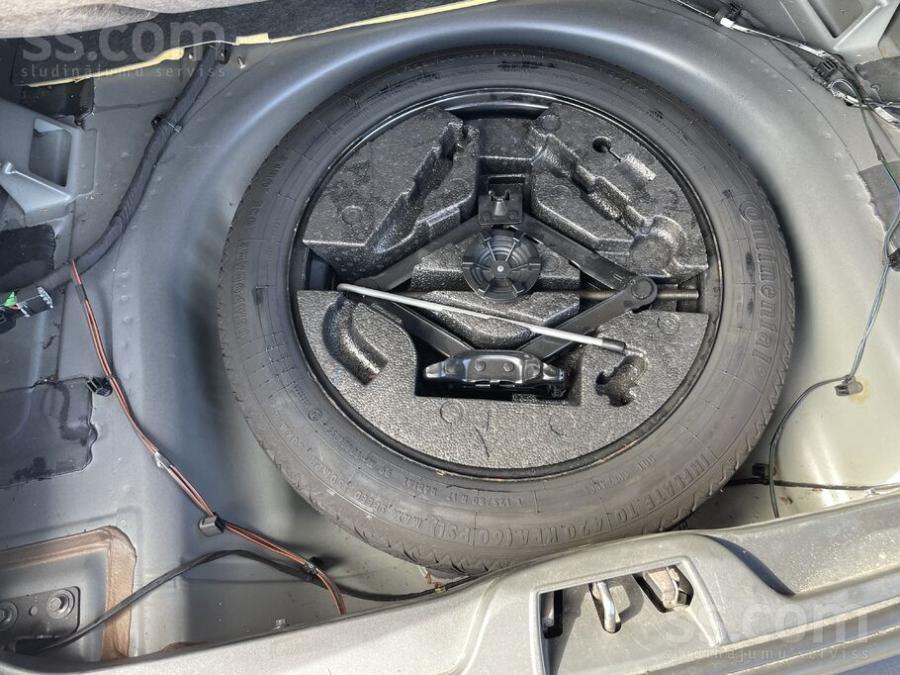 Melns Volvo V70 2014 Rīga, ar dzinēja tilpumu 2.00 L un nobraukumu 259 tūkst. km par 7290 €, foto 31 vietnē AUTOMOTO.COM.LV