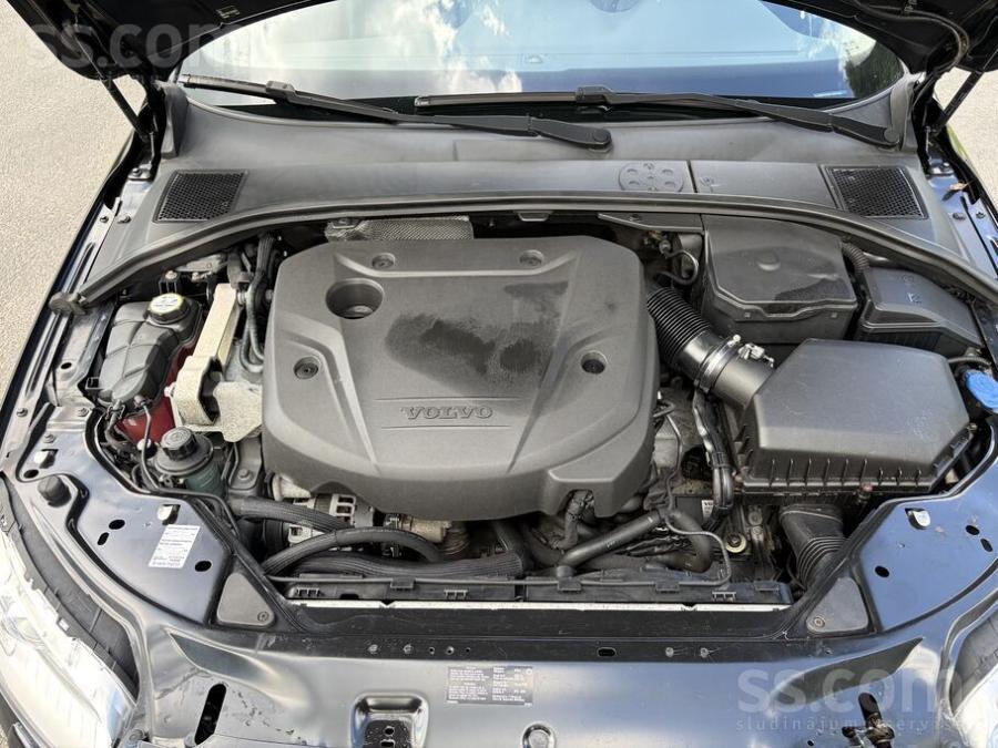 Melns Volvo V70 2014 Ogre, ar dzinēja tilpumu 2.00 L un nobraukumu 0 tūkst. km par 9500 €, foto 30 vietnē AUTOMOTO.COM.LV