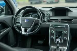 Melns Volvo V70 2014 Liepāja, ar dzinēja tilpumu 2.00 L un nobraukumu 306 tūkst. km par 9800 €, foto 14 vietnē AUTOMOTO.COM.LV