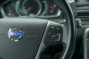 Melns Volvo V70 2014 Liepāja, ar dzinēja tilpumu 2.00 L un nobraukumu 306 tūkst. km par 9800 €, foto 25 vietnē AUTOMOTO.COM.LV