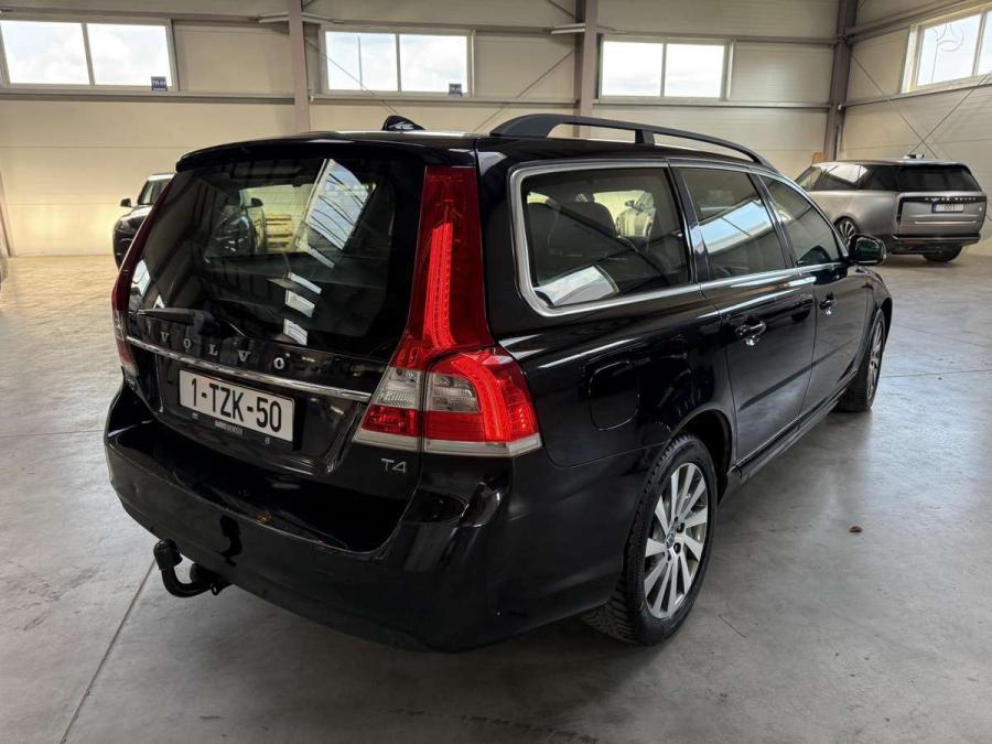 Black Volvo V70 2014 in Vilnius, with an engine capacity of 1.60 L and mileage of 307 thousand km for 5450 €, photo 11 on AUTOMOTO.COM.LV
