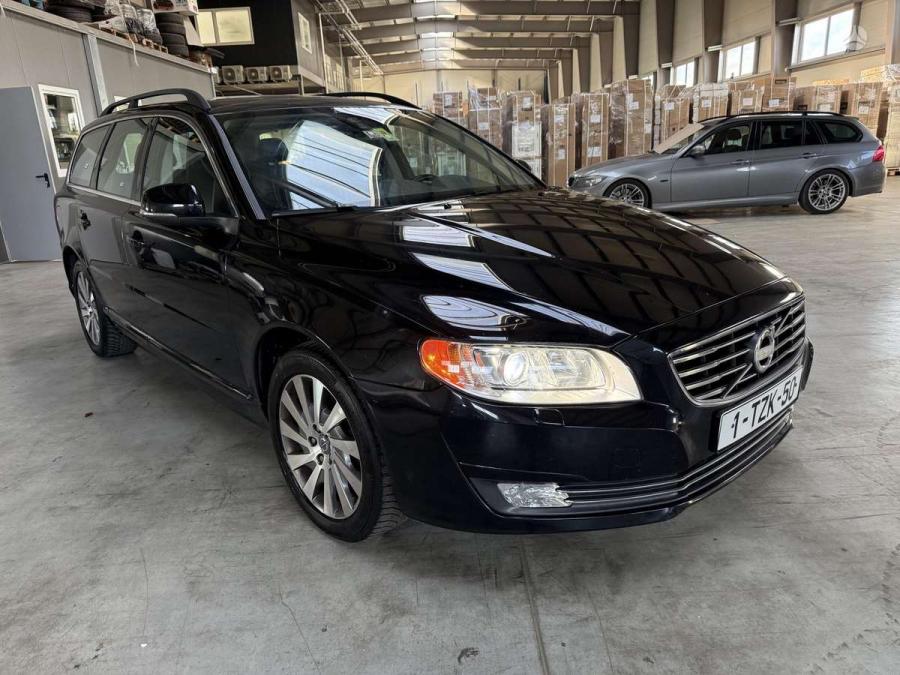 Black Volvo V70 2014 in Vilnius, with an engine capacity of 1.60 L and mileage of 307 thousand km for 5450 €, photo 13 on AUTOMOTO.COM.LV