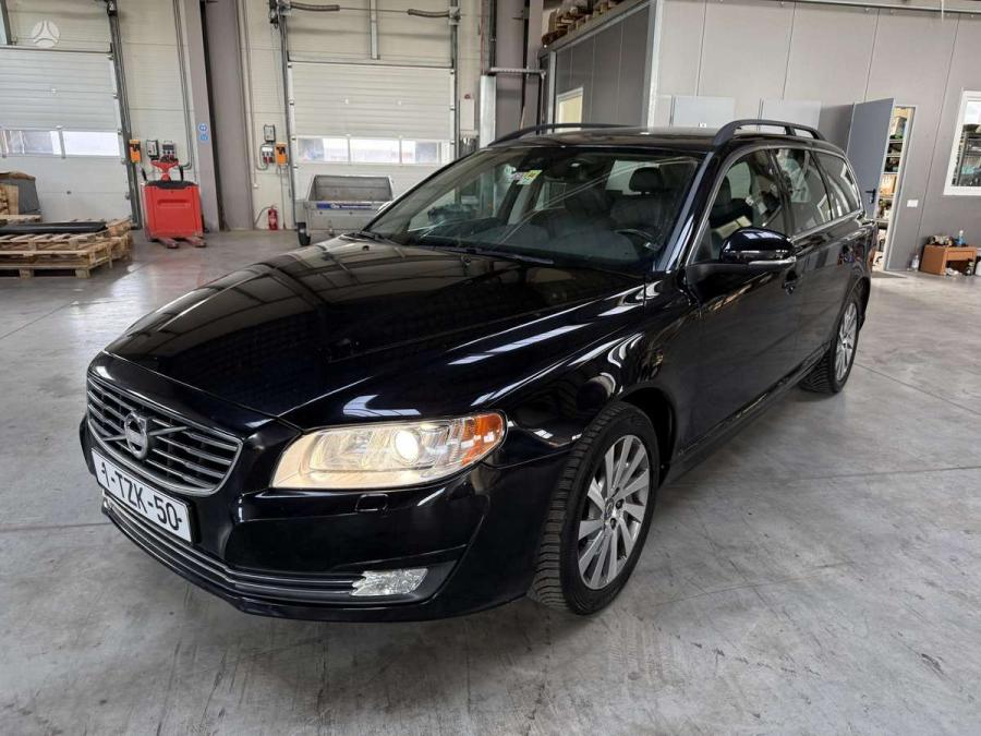Black Volvo V70 2014 in Vilnius, with an engine capacity of 1.60 L and mileage of 307 thousand km for 5450 €, photo 16 on AUTOMOTO.COM.LV