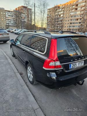 Melns Volvo V70 2014 Tallina, ar dzinēja tilpumu 2.00 L un nobraukumu 254 tūkst. km par 7300 €, foto  vietnē AUTOMOTO.COM.LV
