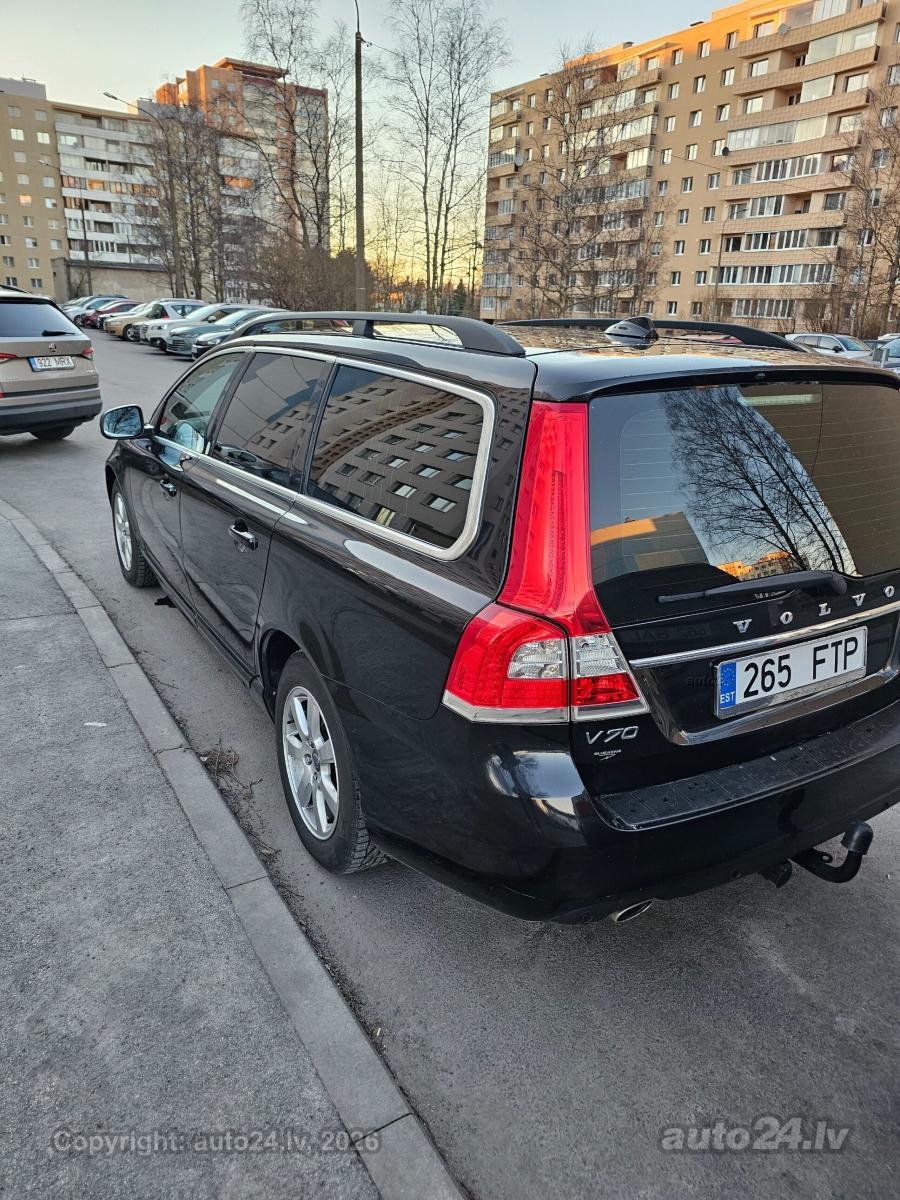 Melns Volvo V70 2014 Tallina, ar dzinēja tilpumu 2.00 L un nobraukumu 254 tūkst. km par 7300 €, foto 1 vietnē AUTOMOTO.COM.LV