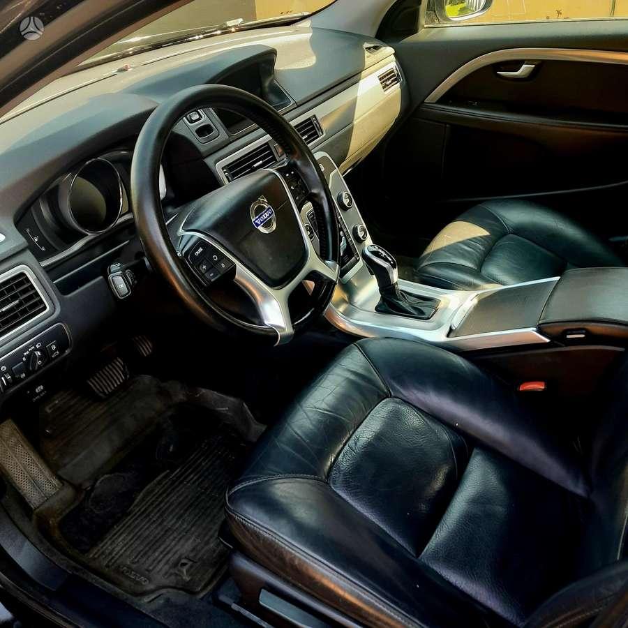 Black Volvo V70 2014 in Marijampole, with an engine capacity of 1.98 L and mileage of 420 thousand km for 2950 €, photo 9 on AUTOMOTO.COM.LV