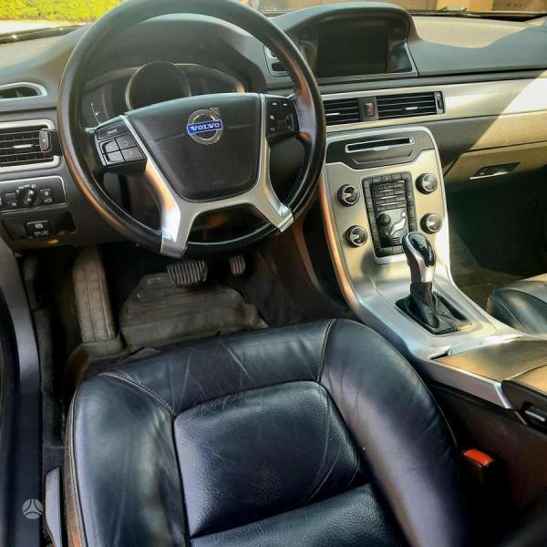 Melns Volvo V70 2014 Marijampole, ar dzinēja tilpumu 1.98 L un nobraukumu 420 tūkst. km par 2950 €, foto 9 vietnē AUTOMOTO.COM.LV