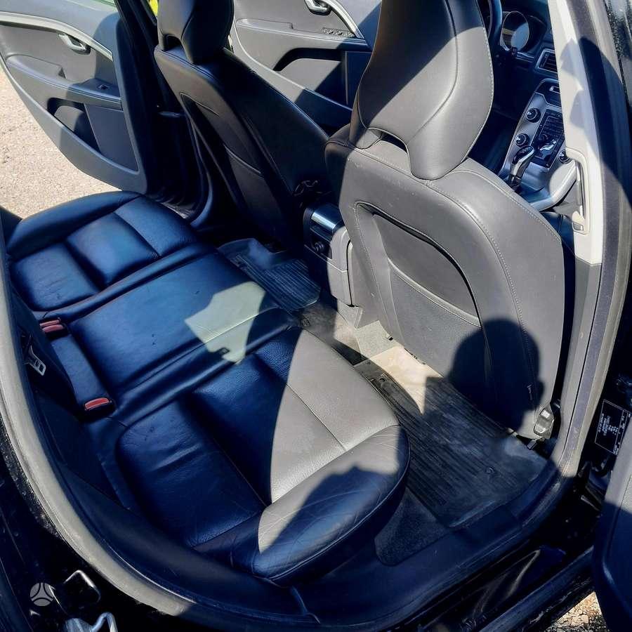 Black Volvo V70 2014 in Marijampole, with an engine capacity of 1.98 L and mileage of 420 thousand km for 2950 €, photo 13 on AUTOMOTO.COM.LV