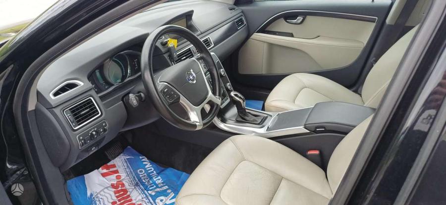 Melns Volvo V70 2014 Kauņa, ar dzinēja tilpumu 1.56 L un nobraukumu 249 tūkst. km par 6150 €, foto 7 vietnē AUTOMOTO.COM.LV