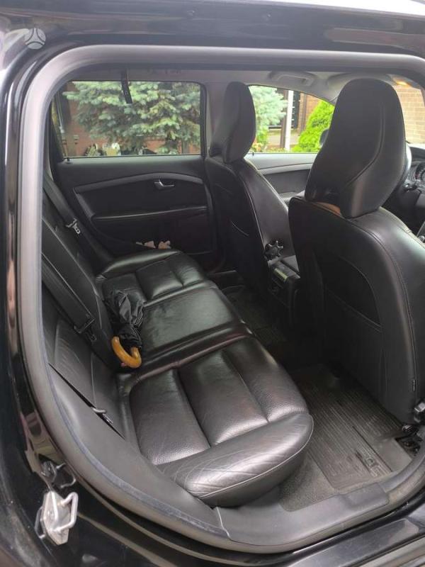 Melns Volvo V70 2014 Šauļi, ar dzinēja tilpumu 1.98 L un nobraukumu 249 tūkst. km par 6800 €, foto 7 vietnē AUTOMOTO.COM.LV