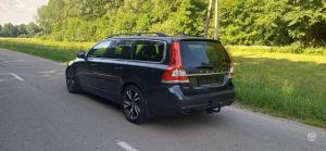 Black Volvo V70 2014 in Taurage, with an engine capacity of 1.98 L and mileage of 250 thousand km for 5400 €, photo 6 on AUTOMOTO.COM.LV
