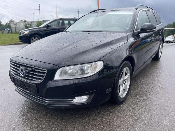Melns Volvo V70 2014 Kauņa, ar dzinēja tilpumu 2.00 L un nobraukumu 21 tūkst. km par 6600 €, foto 1 vietnē AUTOMOTO.COM.LV