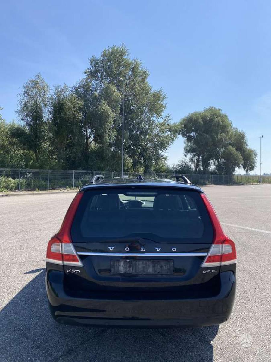 Melns Volvo V70 2014 Marijampole, ar dzinēja tilpumu 1.98 L un nobraukumu 311 tūkst. km par 5000 €, foto 5 vietnē AUTOMOTO.COM.LV