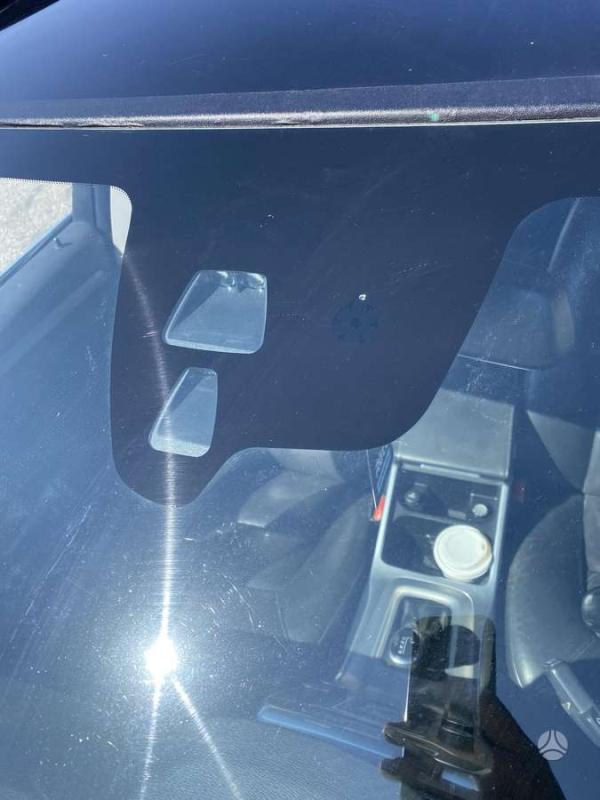 Black Volvo V70 2014 in Marijampole, with an engine capacity of 1.98 L and mileage of 311 thousand km for 5000 €, photo 8 on AUTOMOTO.COM.LV