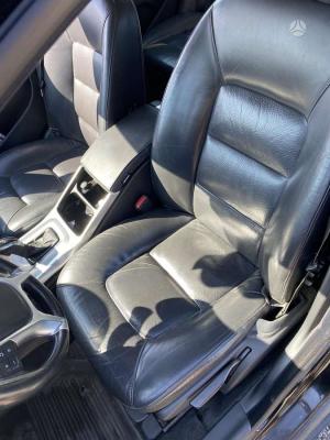 Melns Volvo V70 2014 Marijampole, ar dzinēja tilpumu 1.98 L un nobraukumu 311 tūkst. km par 5000 €, foto 12 vietnē AUTOMOTO.COM.LV